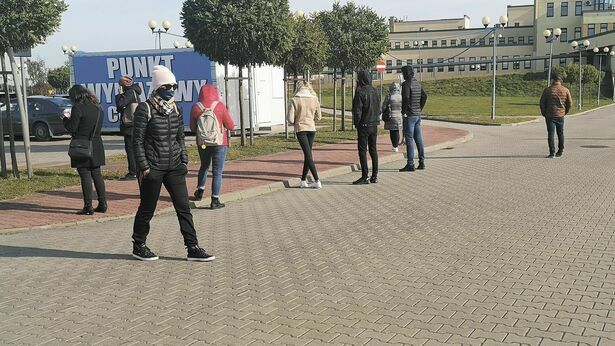 Wymaz nie tak szybko. Nawet trzy dni czekania na test - Dziennik Wschodni Wymaz nie tak szybko. Nawet trzy dni czekania na test - Dziennik Wschodni